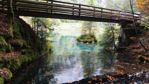 Lago Blausee, incrível viagem perto de Interlaken e Berna na Suíça